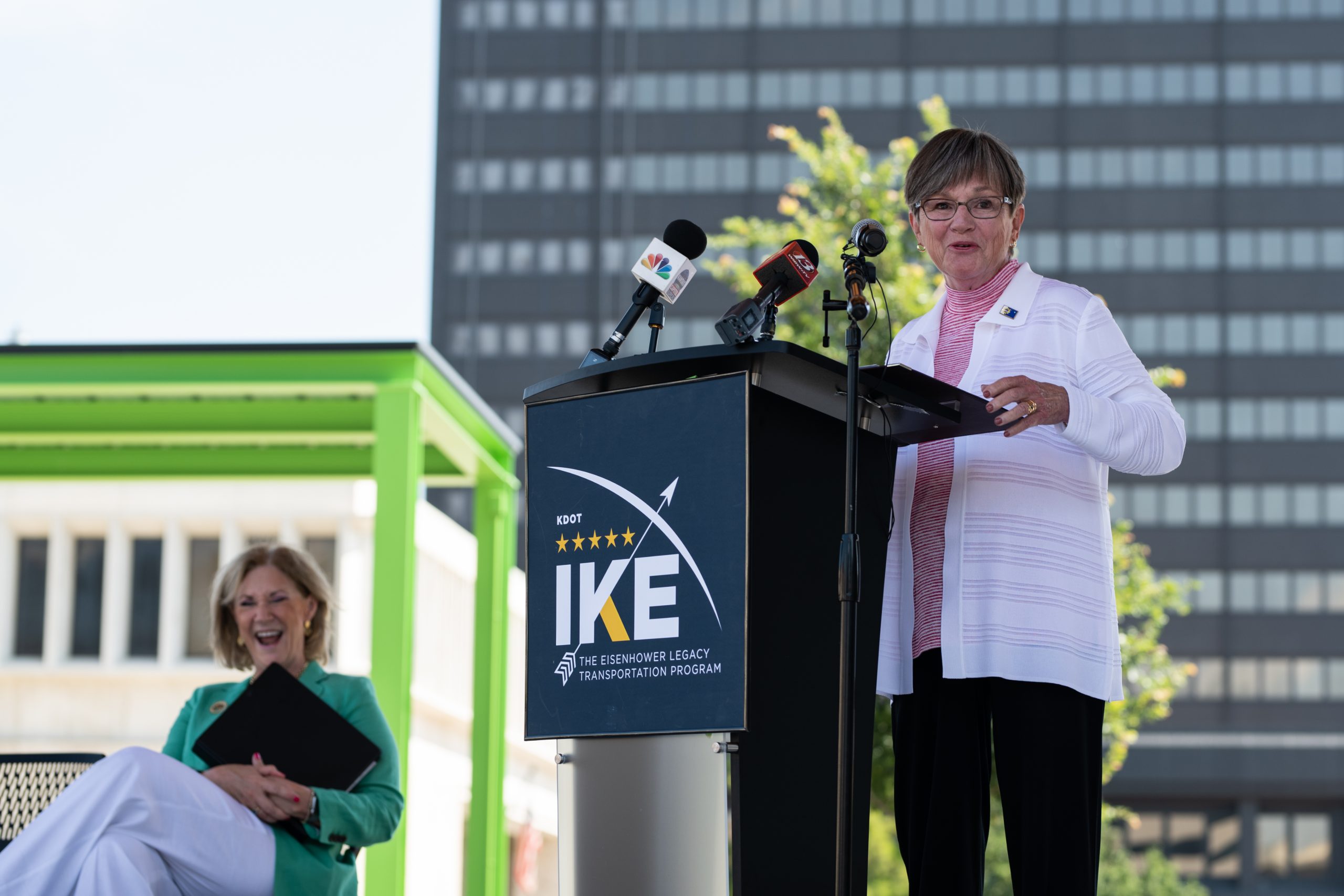 Gov. Kelly announces funding for $297M in state highway projects ...